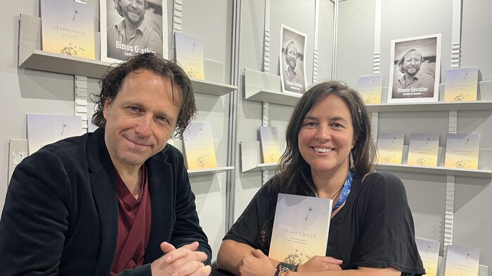 La mémoire de Simon Gauthier célébrée au Salon du livre de la Côte-Nord ...