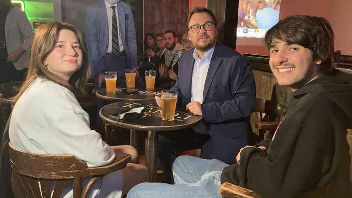 Le bloquiste Mario Simard remporte l’élection dans Jonquière | Radio-Canada