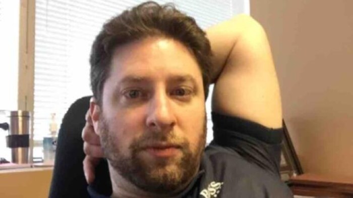 L'homme accusé de l'attaque au bâton de baseball est un avocat | Radio ...