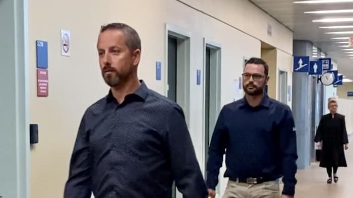 La détention pour un enterrement de vie de garçon qui a mal tourné ...