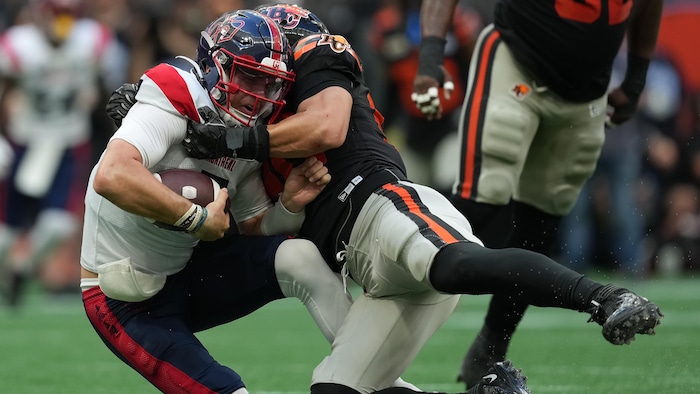 Mathieu Betts paraphe un contrat avec les Lions de Détroit | Radio-Canada