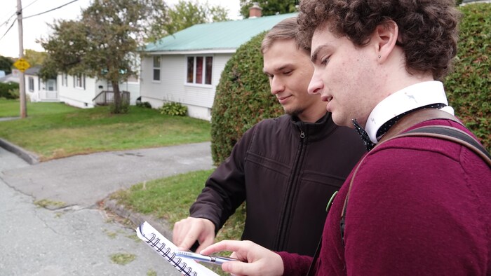 Une journée de campagne avec Mathieu Morin | Radio-Canada