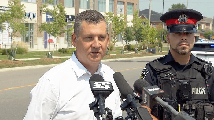 « Jusqu’à 6000 personnes » la nuit dans un centre commercial : une ...