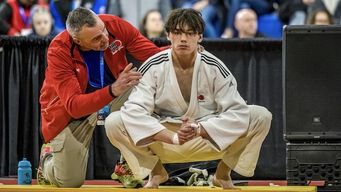 Un jeune judoka de Baie-Comeau se dépasse à Calgary | Radio-Canada