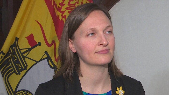 Une députée demande que le N.-B. contrôle davantage son immigration ...