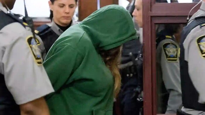 Condamnée à 15 ans pour la mort de son ex, elle ne passera plus qu’une ...