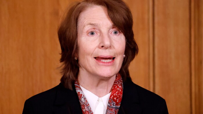 L'Université d'Oxford suspend les essais du vaccin d'AstraZeneca sur ...