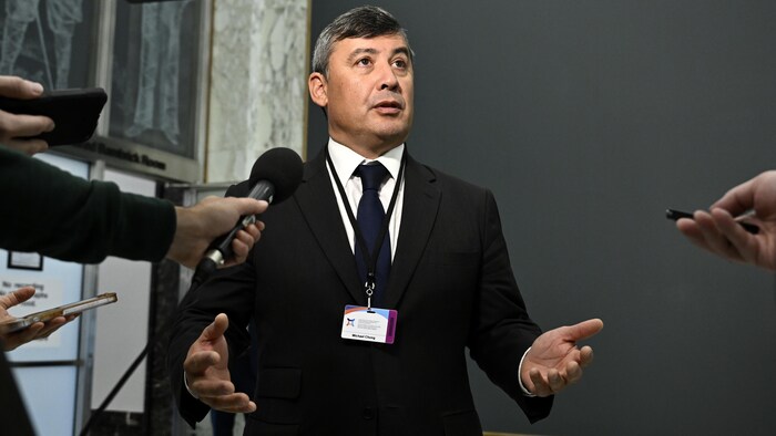 Michael Chong estime que le Canada est devenu « un terrain de jeu ...