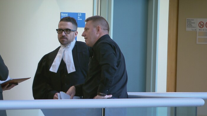 Les parents d’un enfant autiste réclament 600 000 $ à la Commission ...