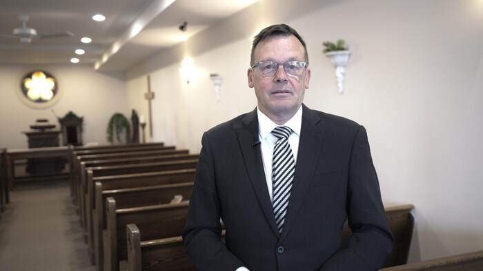 Profession : chanteuse de funérailles | Radio-Canada