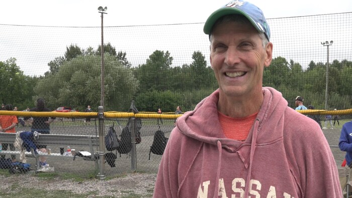 Regain d’intérêt pour le tournoi de balle molle de Noëlville | Radio-Canada