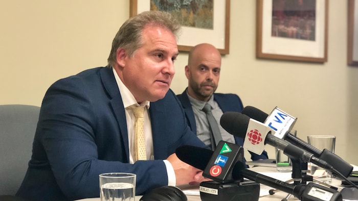 Poissons morts : Québec blâme officiellement Services Énergie ...