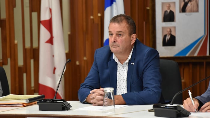 La mairesse Julie Dufour citée à comparaître au procès de Jean-Luc ...