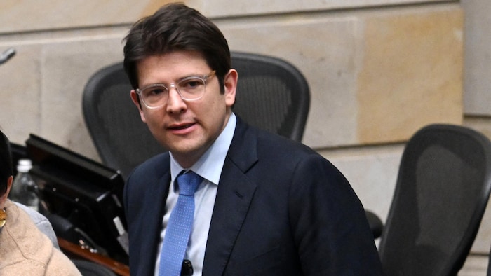 Colombie : un prétendant à la présidence touché par trois balles, dont ...