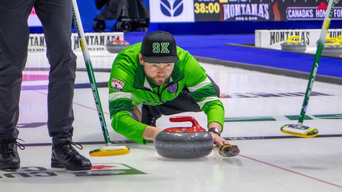 Brier 2024 : coup d’envoi du championnat national de curling masculin à Regina | Radio-Canada