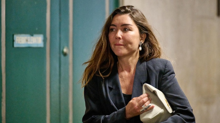 « Je me fais violer » : au procès Weinstein, une accusatrice maintient ...