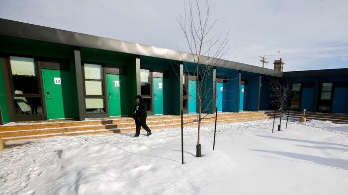 Un village de minimaisons à Winnipeg pour lutter contre l’itinérance ...