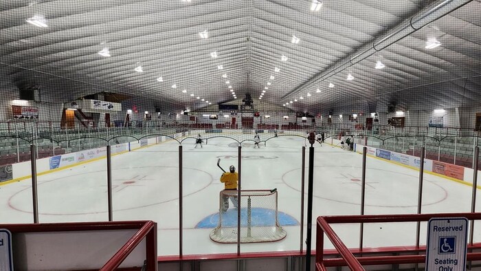 « Ça fait longtemps qu’on nous en parle » : le hockey junior revient ...