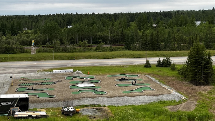Retour du mini-golf dans la région de Moonbeam | Radio-Canada