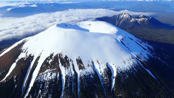 Un volcan de l’Alaska montre des signes d’activité | Radio-Canada