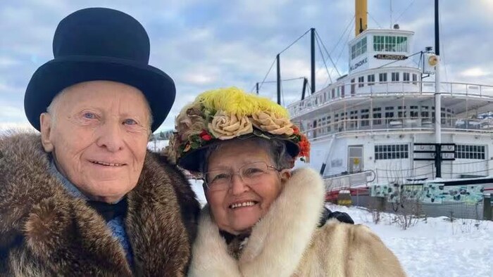 Un couple marié depuis 65 ans devient M. et Mme Yukon le temps d’une ...
