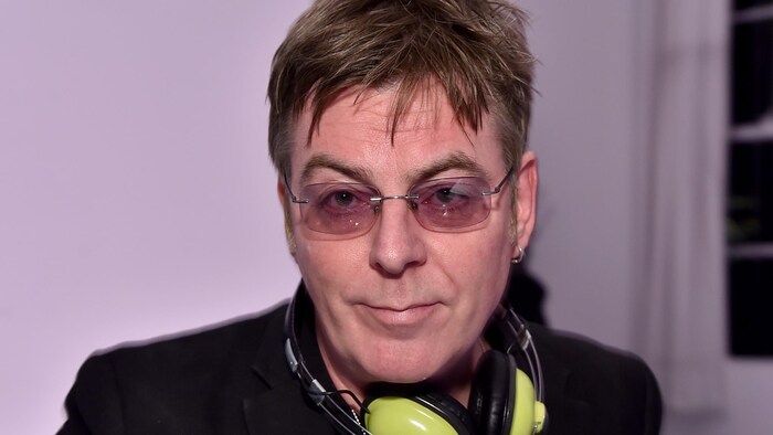 Le bassiste du groupe britannique The Smiths, Andy Rourke, est mort à l ...