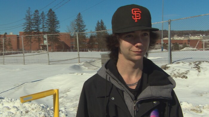 Interdire le cellulaire en classe, une idée impopulaire chez les élèves ...