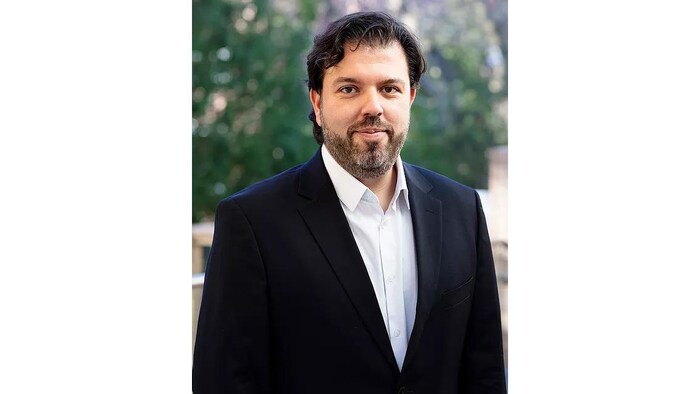 Toronto : Nick Mantas remporte l’élection partielle dans le quartier 22 ...