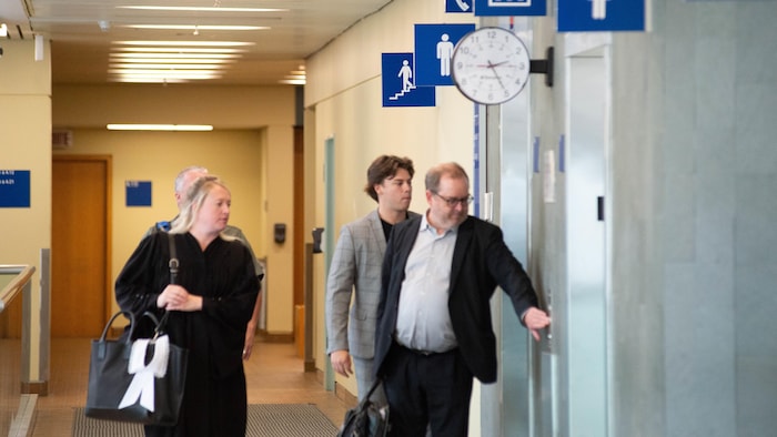 Le procès pour agression sexuelle des ex-Tigres sur pause | Radio-Canada