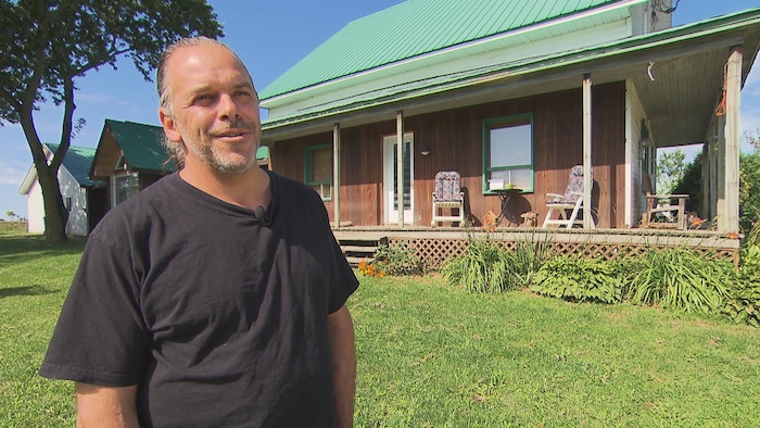 Ruth Ellen Brosseau, la députée devenue agricultrice par amour | Radio ...