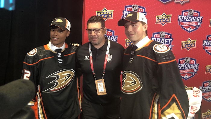 Tristan Luneau veut forcer la main aux Ducks d’Anaheim | Radio-Canada
