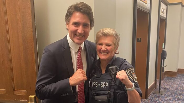 Une ovation à la Chambre des communes pour la constable acadienne Nora ...