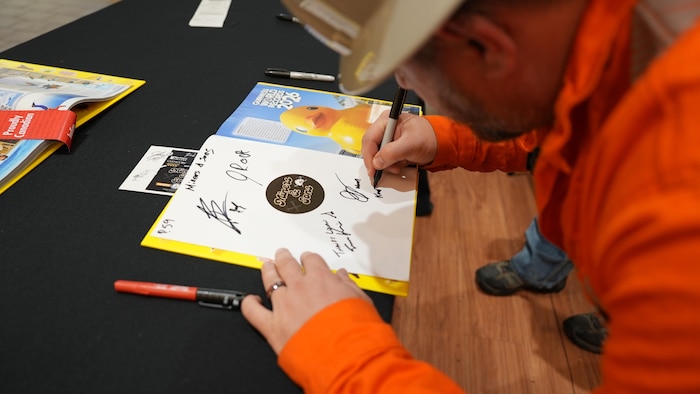 Un groupe de Timmins immortalisé dans le livre des records | Radio-Canada