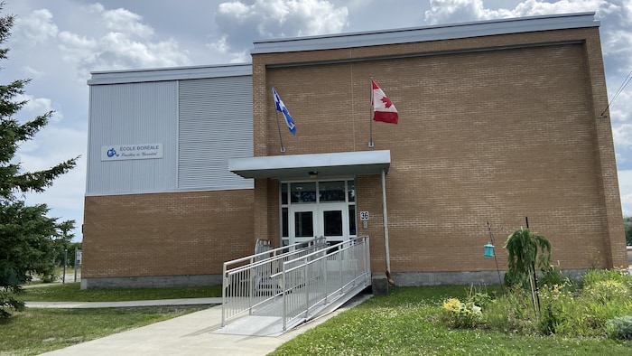 Le secondaire sera maintenu au Pavillon de Normétal | Radio-Canada