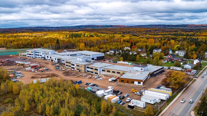 Qui sont les élèves qui fréquenteront le nouveau complexe scolaire à ...