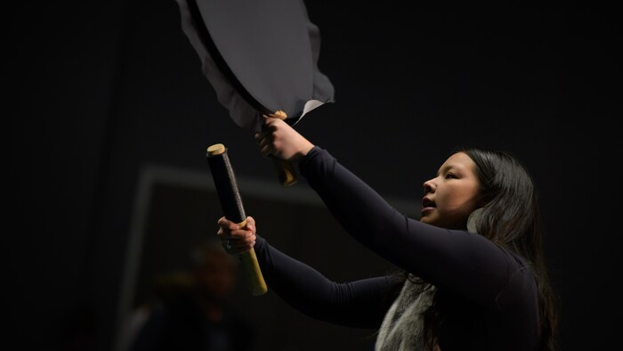 Des célébrations riches en émotions à Iqaluit pour le 25e anniversaire ...