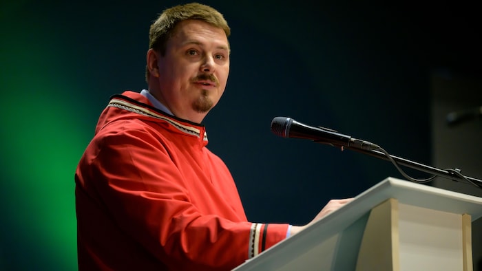 Des célébrations riches en émotions à Iqaluit pour le 25e anniversaire ...