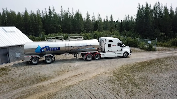 Onibi met au point de nouveaux produits avec son eau à La Sarre | Radio ...
