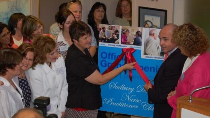 La première clinique d'infirmières praticiennes au Canada célèbre ses ...