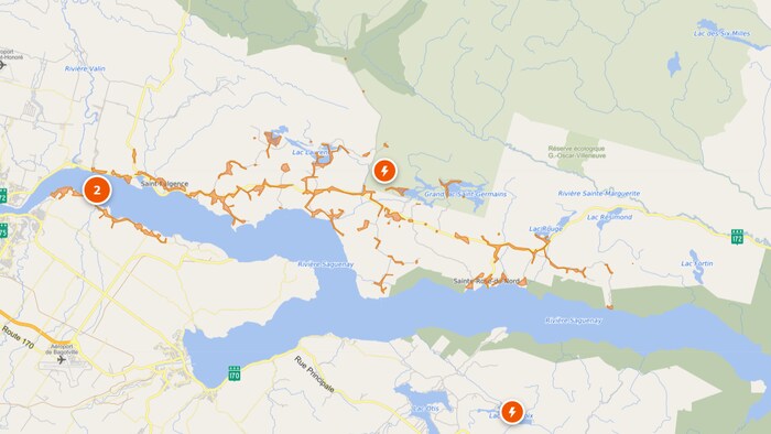 Plus 1600 foyers sans électricité au Saguenay | Radio-Canada