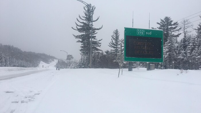 La route 175 rouverte entre Saguenay et Québec | Radio-Canada