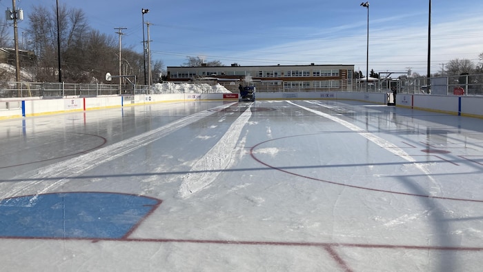 La Ville va investir 6 M$ pour accueillir la patinoire Bleu Blanc Bouge ...
