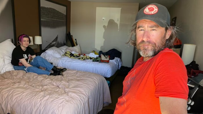 Des feux de forêt « précoces » inquiètent des résidents évacués de la ...