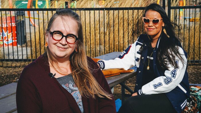 Le perlage virtuel : trouver l'espoir de fil en aiguille | Radio-Canada