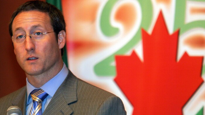 Peter MacKay revient sur le refus de l’adhésion de Kiev à l’OTAN en ...