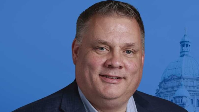 Peter Milobar rejoint la course à la direction du Parti conservateur de ...