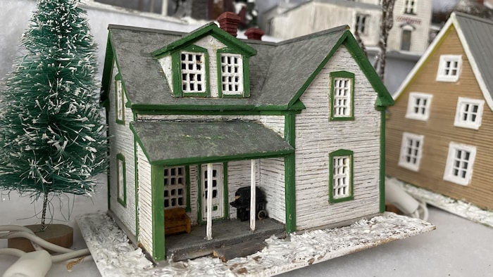 Petites maisons de Noël, grandes histoires à raconter | Radio-Canada