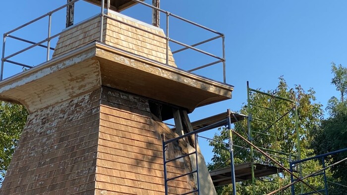 La communauté restaure un vieux phare de 117 ans à Smith’s Cove | Radio ...