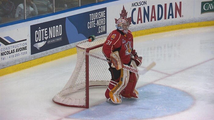 Un ancien gardien du Drakkar au service de l'équipe | Radio-Canada