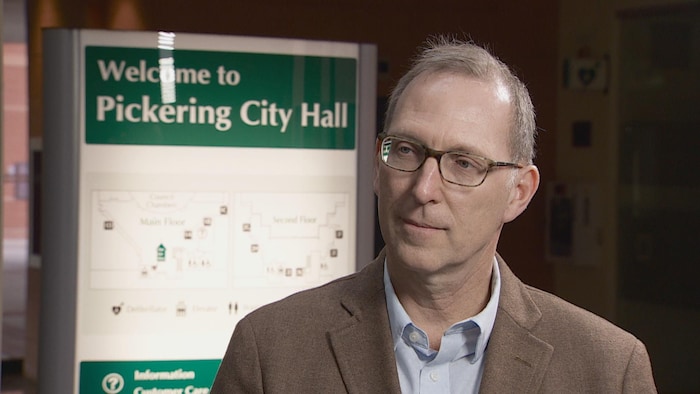 Votre conseiller municipal gagne-t-il trop d’argent? | Radio-Canada